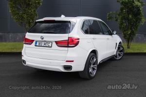 White BMW X5 2015 in Tallinn, with an engine capacity of 3.00 L and mileage of 293 thousand km for 17990 €, photo 4 on AUTOMOTO.COM.LV