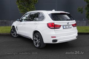 White BMW X5 2015 in Tallinn, with an engine capacity of 3.00 L and mileage of 293 thousand km for 17990 €, photo 5 on AUTOMOTO.COM.LV