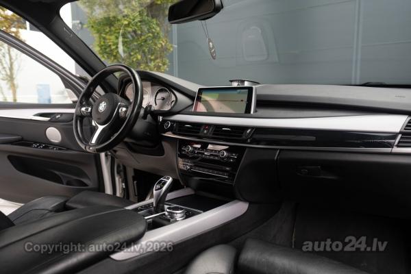 White BMW X5 2015 in Tallinn, with an engine capacity of 3.00 L and mileage of 293 thousand km for 17990 €, photo 8 on AUTOMOTO.COM.LV