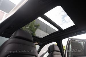 White BMW X5 2015 in Tallinn, with an engine capacity of 3.00 L and mileage of 293 thousand km for 17990 €, photo 11 on AUTOMOTO.COM.LV