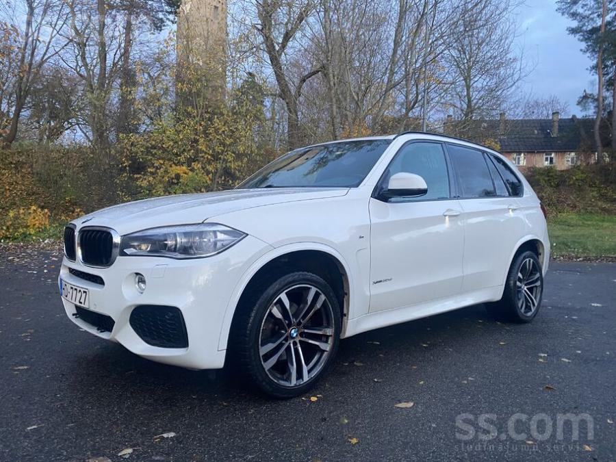 White BMW X5 2015 in Riga, with an engine capacity of 3.00 L and mileage of 290 thousand km for 17000 €, photo 1 on AUTOMOTO.COM.LV