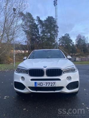 White BMW X5 2015 in Riga, with an engine capacity of 3.00 L and mileage of 290 thousand km for 17000 €, photo 3 on AUTOMOTO.COM.LV