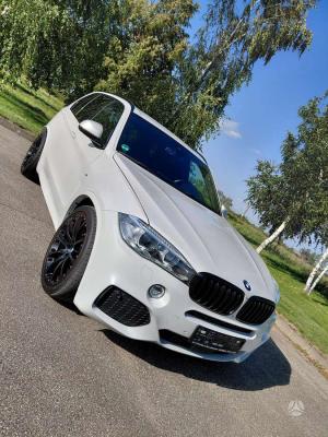 Balts BMW X5 2015 Vilkaviškis, ar dzinēja tilpumu 2.99 L un nobraukumu 235 tūkst. km par 19400 €, foto 4 vietnē AUTOMOTO.COM.LV