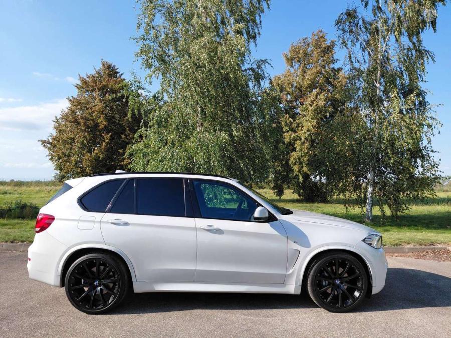 Balts BMW X5 2015 Vilkaviškis, ar dzinēja tilpumu 2.99 L un nobraukumu 235 tūkst. km par 19400 €, foto 7 vietnē AUTOMOTO.COM.LV