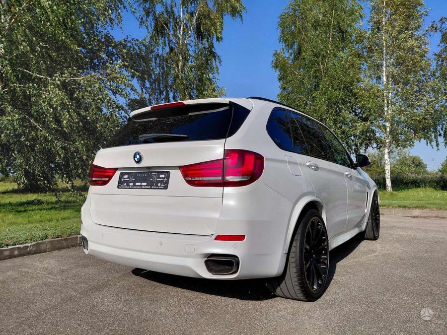Balts BMW X5 2015 Vilkaviškis, ar dzinēja tilpumu 2.99 L un nobraukumu 235 tūkst. km par 19400 €, foto 9 vietnē AUTOMOTO.COM.LV