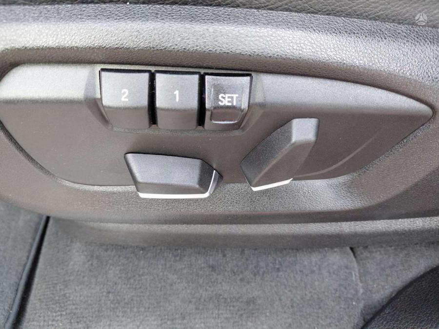 Balts BMW X5 2015 Vilkaviškis, ar dzinēja tilpumu 2.99 L un nobraukumu 235 tūkst. km par 19400 €, foto 20 vietnē AUTOMOTO.COM.LV