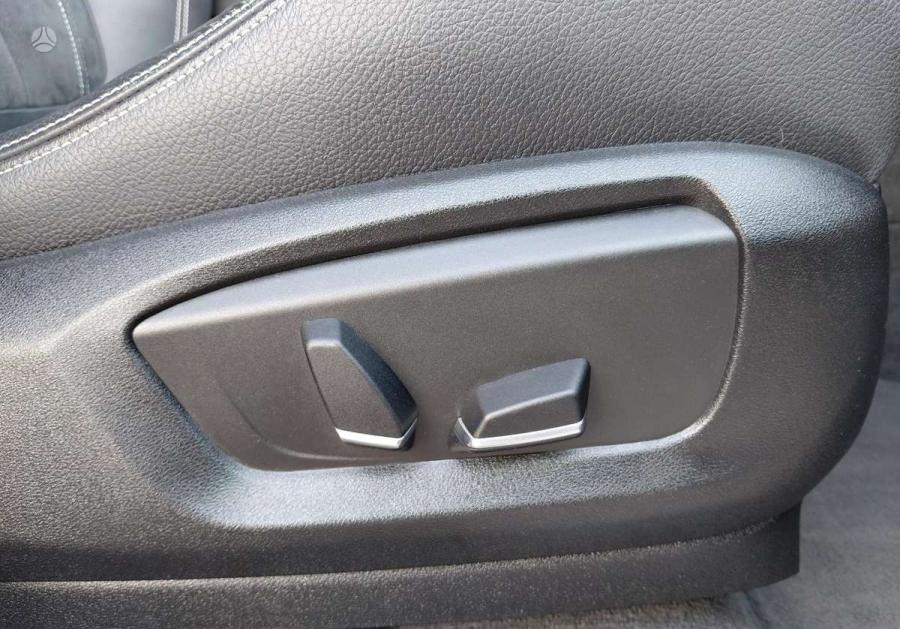 Balts BMW X5 2015 Vilkaviškis, ar dzinēja tilpumu 2.99 L un nobraukumu 235 tūkst. km par 19400 €, foto 32 vietnē AUTOMOTO.COM.LV