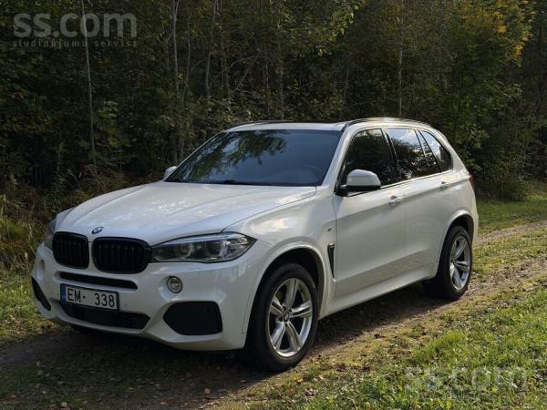 БМВ Х5 2015 в Рига на AUTOMOTO.COM.LV Белый БМВ Х5 2015 в Рига, объемом двигателя 3.00 л и пробегом 269 тыс. км за 20600 €, фото 3 на AUTOMOTO.COM.LV