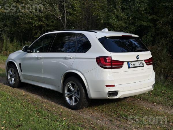 БМВ Х5 2015 в Рига на AUTOMOTO.COM.LV Белый БМВ Х5 2015 в Рига, объемом двигателя 3.00 л и пробегом 269 тыс. км за 20600 €, фото 4 на AUTOMOTO.COM.LV