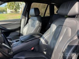 White BMW X5 2015 in Riga, with an engine capacity of 3.00 L and mileage of 269 thousand km for 20600 €, photo 9 on AUTOMOTO.COM.LV