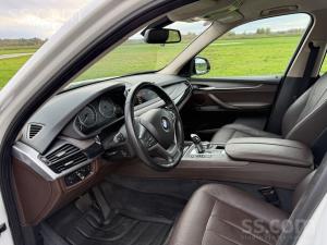 Balts BMW X5 2015 Jūrmala, ar dzinēja tilpumu 3.00 L un nobraukumu 226 tūkst. km par 16495 €, foto 6 vietnē AUTOMOTO.COM.LV