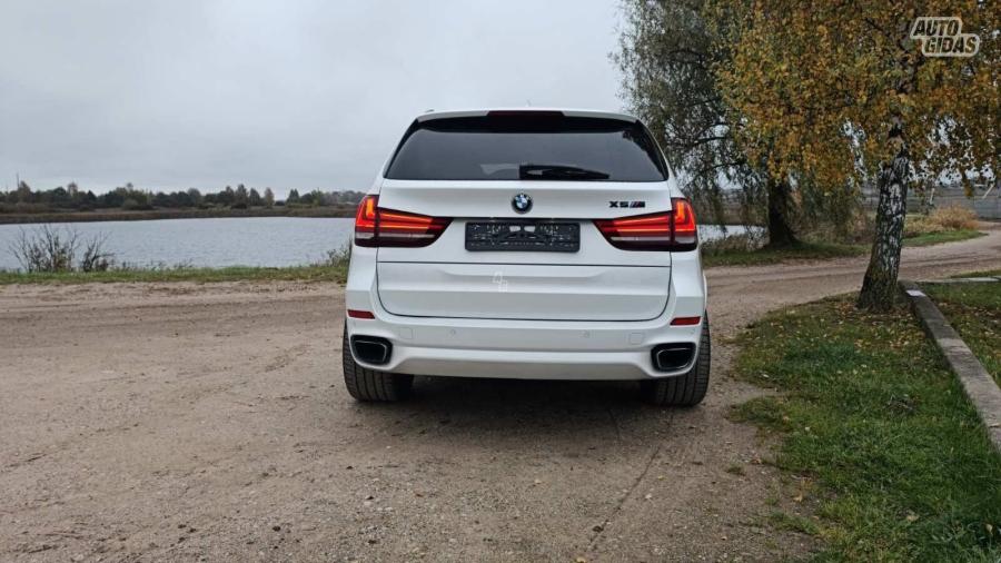 Balts BMW X5 2015 Kauņa, ar dzinēja tilpumu 3.00 L un nobraukumu 103 tūkst. km par 17700 €, foto 6 vietnē AUTOMOTO.COM.LV