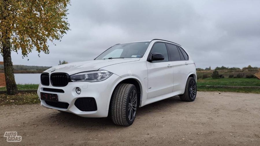 Balts BMW X5 2015 Kauņa, ar dzinēja tilpumu 3.00 L un nobraukumu 103 tūkst. km par 17700 €, foto 14 vietnē AUTOMOTO.COM.LV