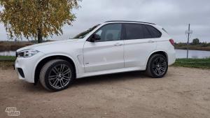 Balts BMW X5 2015 Kauņa, ar dzinēja tilpumu 3.00 L un nobraukumu 103 tūkst. km par 17700 €, foto 15 vietnē AUTOMOTO.COM.LV
