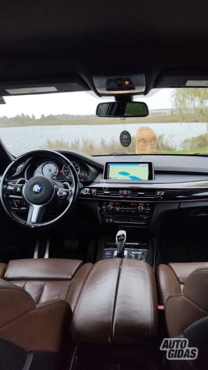 Balts BMW X5 2015 Kauņa, ar dzinēja tilpumu 3.00 L un nobraukumu 103 tūkst. km par 17700 €, foto 18 vietnē AUTOMOTO.COM.LV