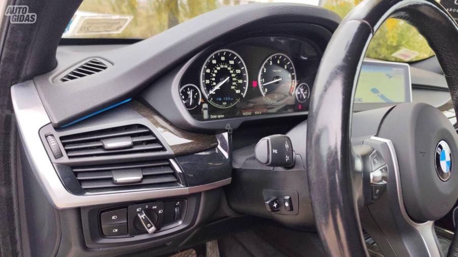 Balts BMW X5 2015 Kauņa, ar dzinēja tilpumu 3.00 L un nobraukumu 103 tūkst. km par 17700 €, foto 31 vietnē AUTOMOTO.COM.LV