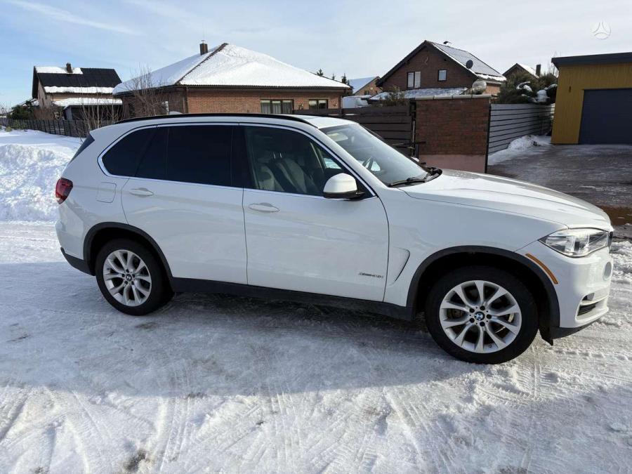 White BMW X5 2016 in Klaipeda, with an engine capacity of 2.98 L and mileage of 161 thousand km for 16500 €, photo 6 on AUTOMOTO.COM.LV
