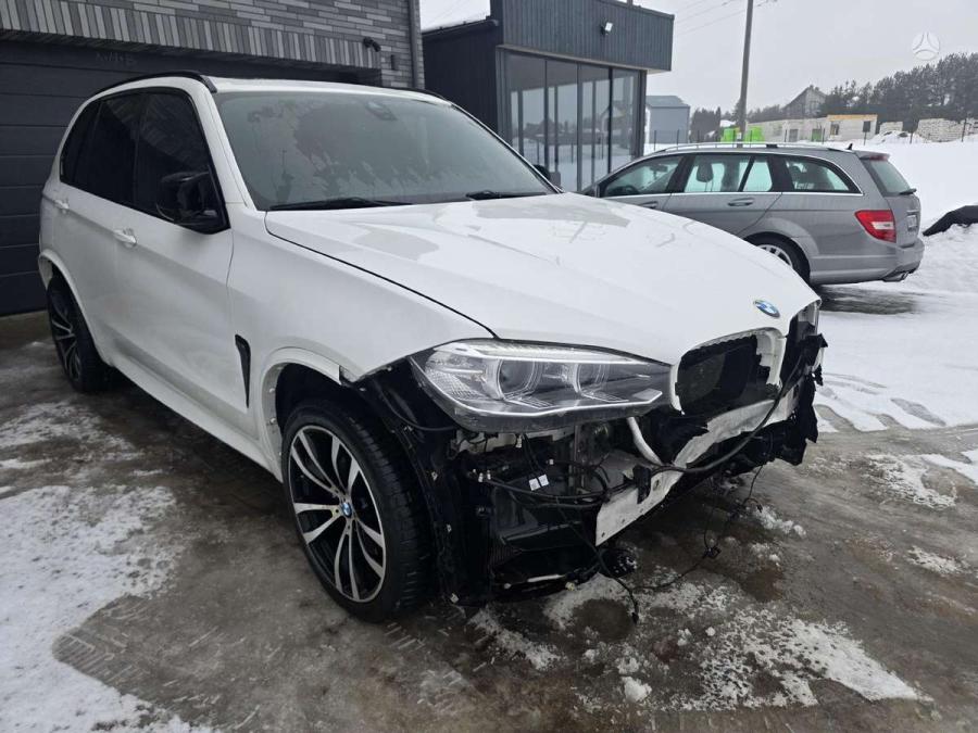 Balts BMW X5 2016 Viļņa, ar dzinēja tilpumu 4.40 L un nobraukumu 172 tūkst. km par 12900 €, foto 5 vietnē AUTOMOTO.COM.LV