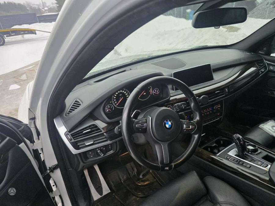 Balts BMW X5 2016 Viļņa, ar dzinēja tilpumu 4.40 L un nobraukumu 172 tūkst. km par 12900 €, foto 9 vietnē AUTOMOTO.COM.LV