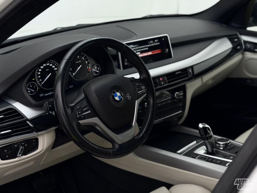 Balts BMW X5 2016 Avižieniai, ar dzinēja tilpumu 2.00 L un nobraukumu 133 tūkst. km par 18990 €, foto 8 vietnē AUTOMOTO.COM.LV