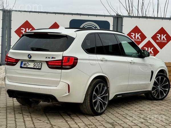 Balts BMW X5 2016 Jelgava, ar dzinēja tilpumu 4.40 L un nobraukumu 135 tūkst. km par 42900 €, foto 5 vietnē AUTOMOTO.COM.LV