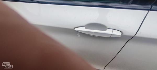 White BMW X5 2016 in Vilnius, with an engine capacity of 3.00 L and mileage of 175 thousand km for 25500 €, photo 5 on AUTOMOTO.COM.LV