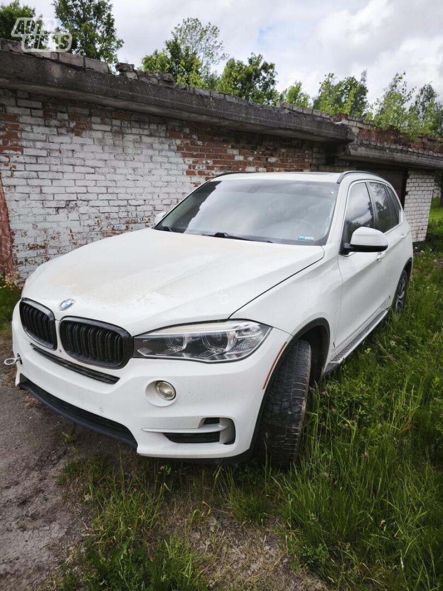 Balts BMW X5 2016 Kauņa, ar dzinēja tilpumu 3.00 L un nobraukumu 84 tūkst. km par 8250 €, foto 4 vietnē AUTOMOTO.COM.LV