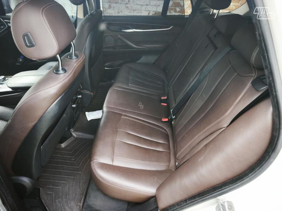 Balts BMW X5 2016 Kauņa, ar dzinēja tilpumu 3.00 L un nobraukumu 84 tūkst. km par 8250 €, foto 14 vietnē AUTOMOTO.COM.LV
