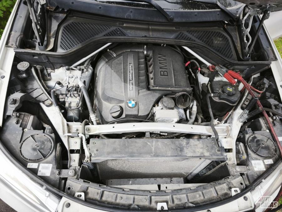 Balts BMW X5 2016 Kauņa, ar dzinēja tilpumu 3.00 L un nobraukumu 84 tūkst. km par 8250 €, foto 17 vietnē AUTOMOTO.COM.LV