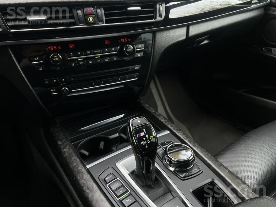 Balts BMW X5 2016 Rīga, ar dzinēja tilpumu 3.00 L un nobraukumu 206 tūkst. km par 25500 €, foto 10 vietnē AUTOMOTO.COM.LV