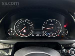Balts BMW X5 2016 Rīga, ar dzinēja tilpumu 3.00 L un nobraukumu 206 tūkst. km par 25500 €, foto 12 vietnē AUTOMOTO.COM.LV