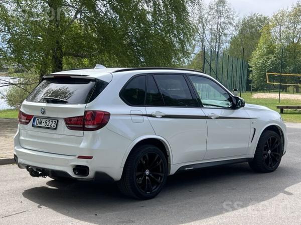 Balts BMW X5 2016 Rīga, ar dzinēja tilpumu 3.00 L un nobraukumu 206 tūkst. km par 25500 €, foto 3 vietnē AUTOMOTO.COM.LV