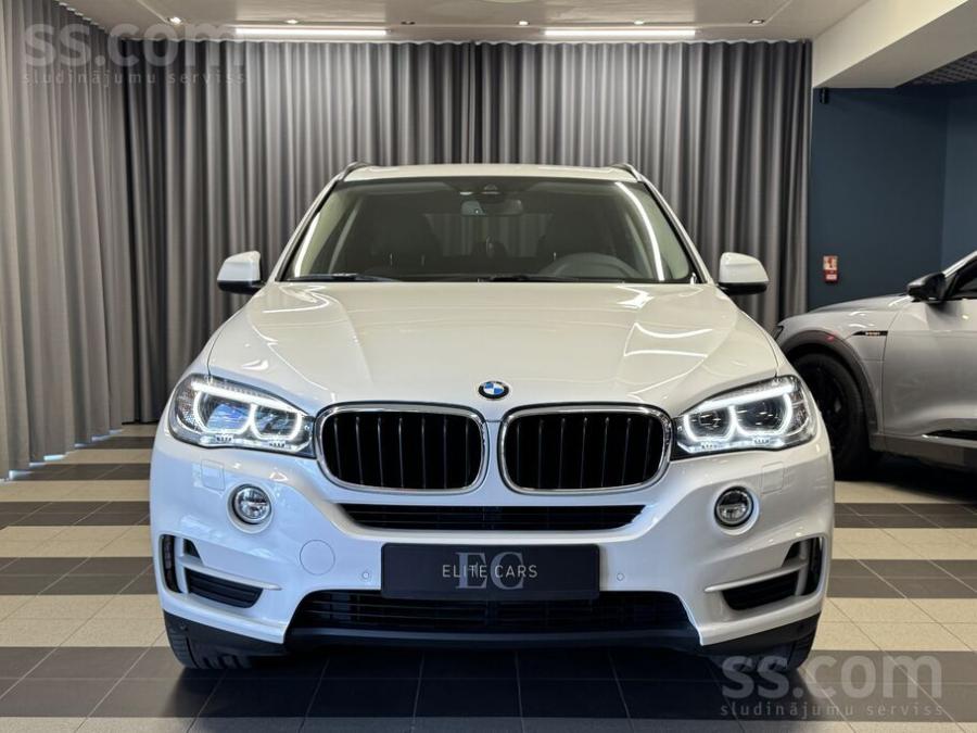White BMW X5 2016 in Riga, with an engine capacity of 2.00 L and mileage of 182 thousand km for 20599 €, photo 3 on AUTOMOTO.COM.LV