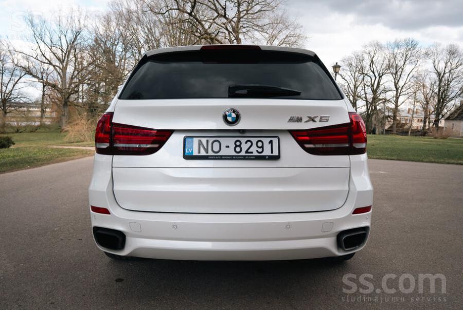 Balts BMW X5 2016 Dobele, ar dzinēja tilpumu 2.00 L un nobraukumu 160 tūkst. km par 23900 €, foto 6 vietnē AUTOMOTO.COM.LV