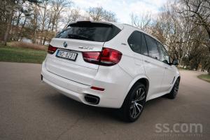 Balts BMW X5 2016 Dobele, ar dzinēja tilpumu 2.00 L un nobraukumu 160 tūkst. km par 23900 €, foto 7 vietnē AUTOMOTO.COM.LV
