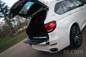 Balts BMW X5 2016 Dobele, ar dzinēja tilpumu 2.00 L un nobraukumu 160 tūkst. km par 23900 €, foto 12 vietnē AUTOMOTO.COM.LV