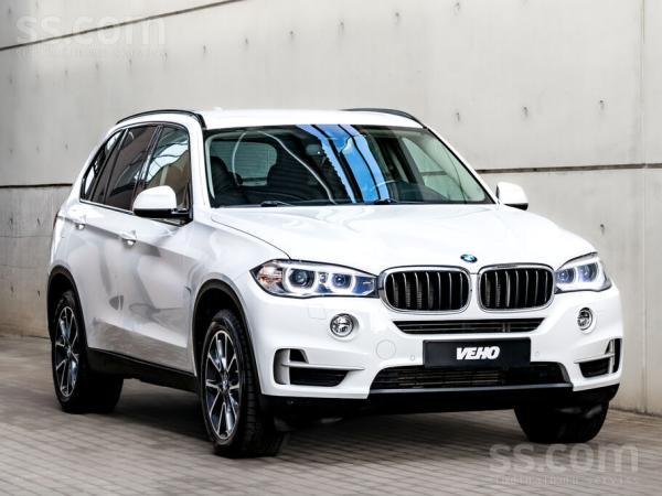 Balts BMW X5 2016 Rīga, ar dzinēja tilpumu 3.00 L un nobraukumu 121 tūkst. km par 19900 €, foto 1 vietnē AUTOMOTO.COM.LV