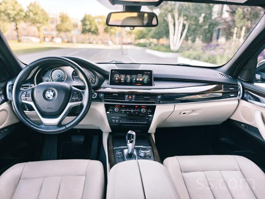 White BMW X5 2016 in Riga, with an engine capacity of 3.00 L and mileage of 88 thousand km for 19900 €, photo 12 on AUTOMOTO.COM.LV