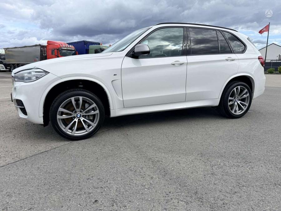 Balts BMW X5 2016 Kauņa, ar dzinēja tilpumu 2.99 L un nobraukumu 230 tūkst. km par 11800 €, foto 4 vietnē AUTOMOTO.COM.LV