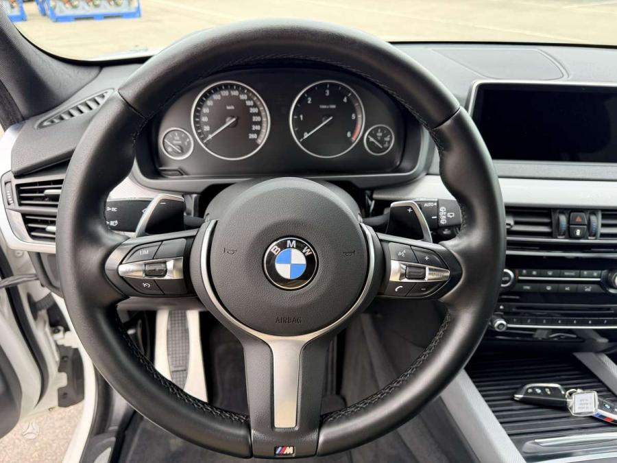 Balts BMW X5 2016 Kauņa, ar dzinēja tilpumu 2.99 L un nobraukumu 230 tūkst. km par 11800 €, foto 18 vietnē AUTOMOTO.COM.LV