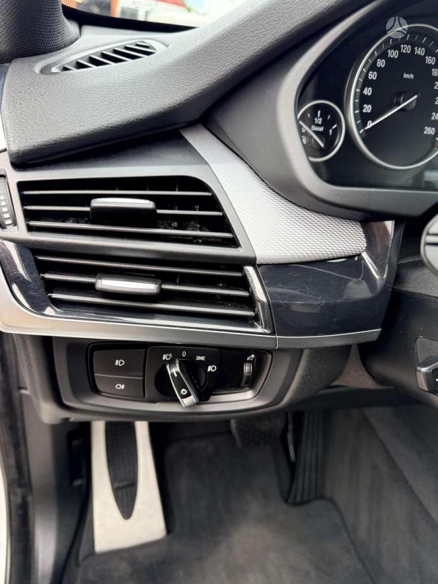 Balts BMW X5 2016 Kauņa, ar dzinēja tilpumu 2.99 L un nobraukumu 230 tūkst. km par 11800 €, foto 21 vietnē AUTOMOTO.COM.LV