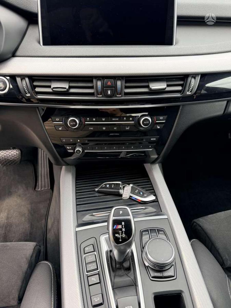 Balts BMW X5 2016 Kauņa, ar dzinēja tilpumu 2.99 L un nobraukumu 230 tūkst. km par 11800 €, foto 23 vietnē AUTOMOTO.COM.LV