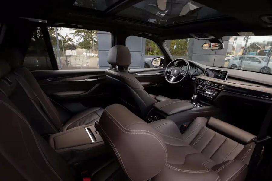 White BMW X5 2016 in Jelgava, with an engine capacity of 3.00 L and mileage of 197 thousand km for 29900 €, photo 29 on AUTOMOTO.COM.LV