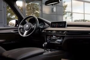 White BMW X5 2016 in Jelgava, with an engine capacity of 3.00 L and mileage of 197 thousand km for 29900 €, photo 30 on AUTOMOTO.COM.LV