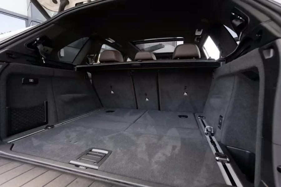 White BMW X5 2016 in Jelgava, with an engine capacity of 3.00 L and mileage of 197 thousand km for 29900 €, photo 63 on AUTOMOTO.COM.LV