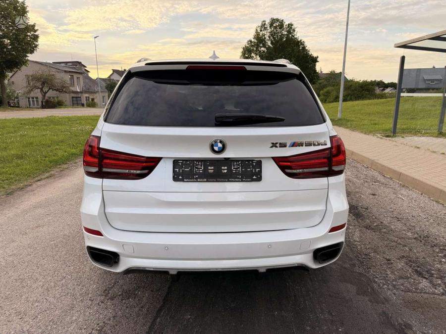 White BMW X5 2016 in Trakai, with an engine capacity of 2.99 L and mileage of 224 thousand km for 22000 €, photo 5 on AUTOMOTO.COM.LV