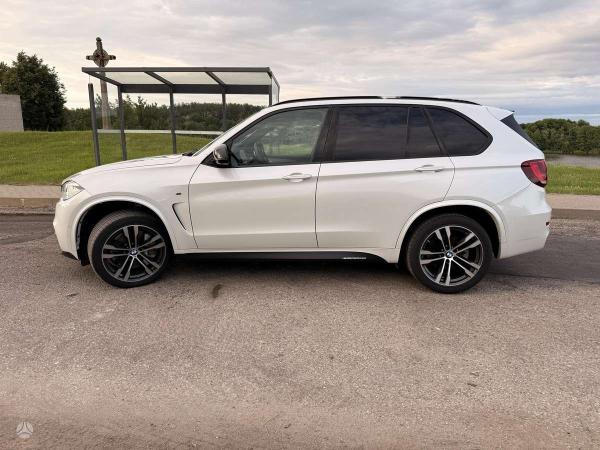 White BMW X5 2016 in Trakai, with an engine capacity of 2.99 L and mileage of 224 thousand km for 22000 €, photo 6 on AUTOMOTO.COM.LV