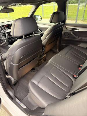 White BMW X5 2016 in Trakai, with an engine capacity of 2.99 L and mileage of 224 thousand km for 22000 €, photo 13 on AUTOMOTO.COM.LV