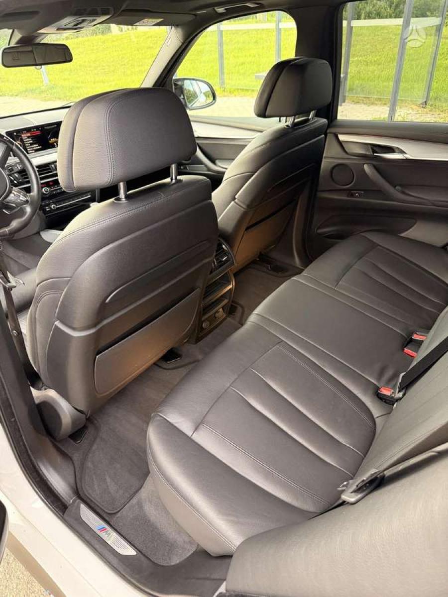 White BMW X5 2016 in Trakai, with an engine capacity of 2.99 L and mileage of 224 thousand km for 22000 €, photo 13 on AUTOMOTO.COM.LV