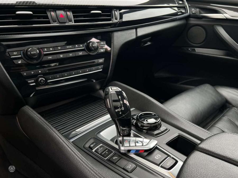 Balts BMW X5 2016 Viļņa, ar dzinēja tilpumu 4.40 L un nobraukumu 152 tūkst. km par 15900 €, foto 18 vietnē AUTOMOTO.COM.LV